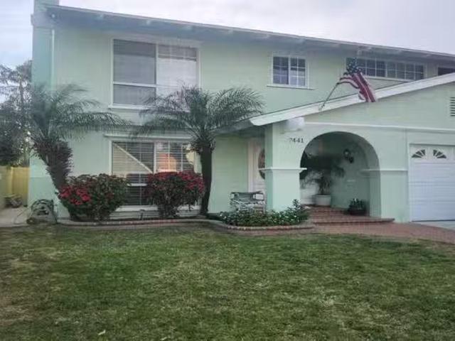 Room for rent in La Palma
