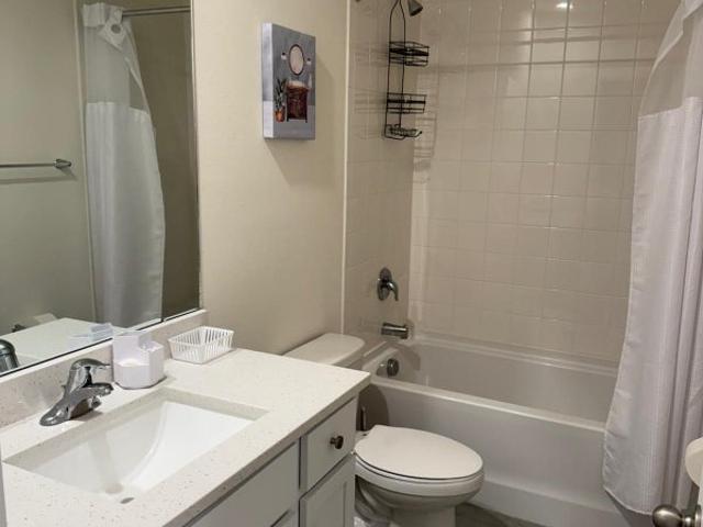 Room for Rent in Land O’ Lakes