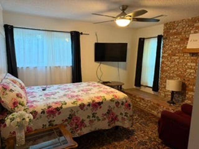 room for rent in large house