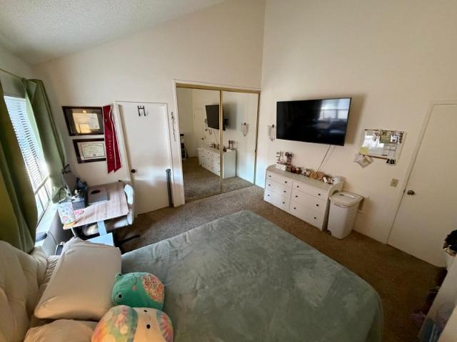 Room for rent in Pacific Beach from July 1st