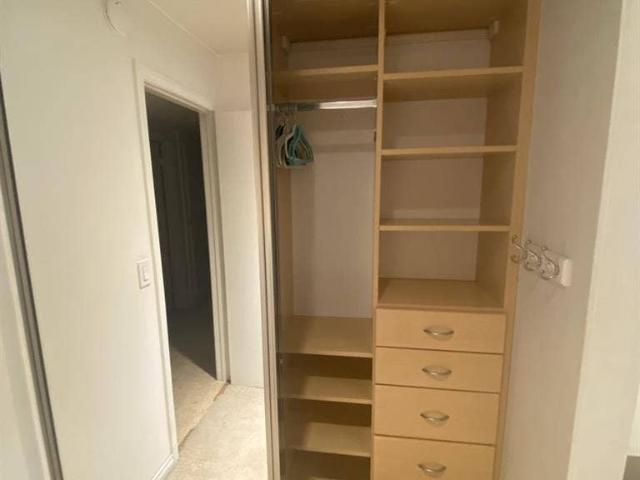 Room for rent in private home