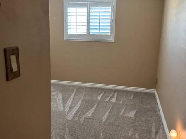 Room for Rent in Quiet House