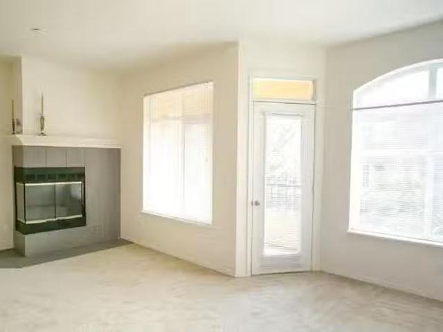 Room for rent in Redmond