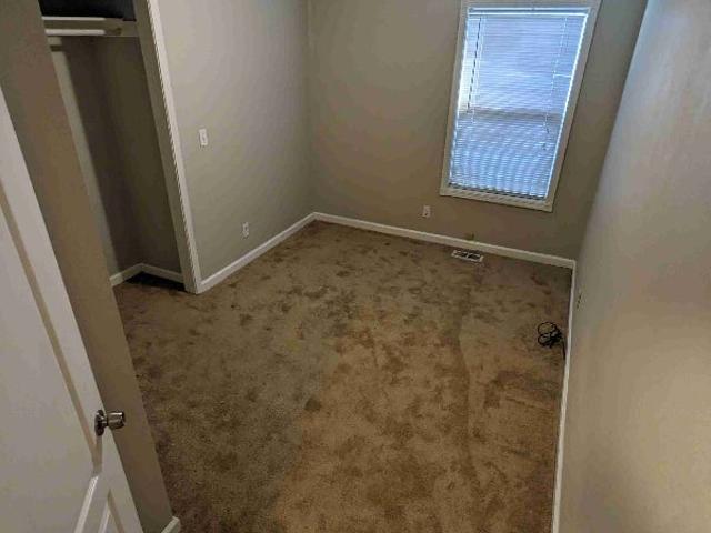 Room for rent in residential house