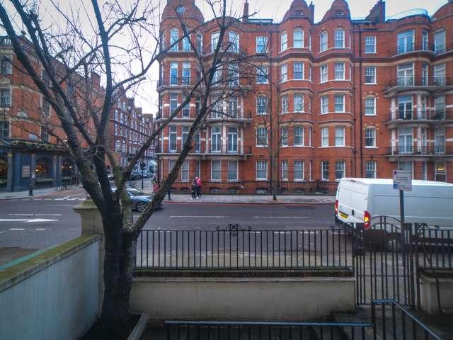 Room for rent in Residence in Earl's Court, London