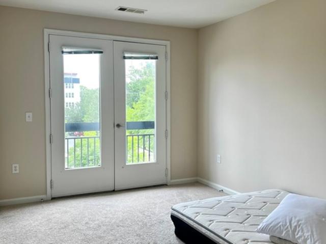 Room for Rent in Rockville Close to the Metro!