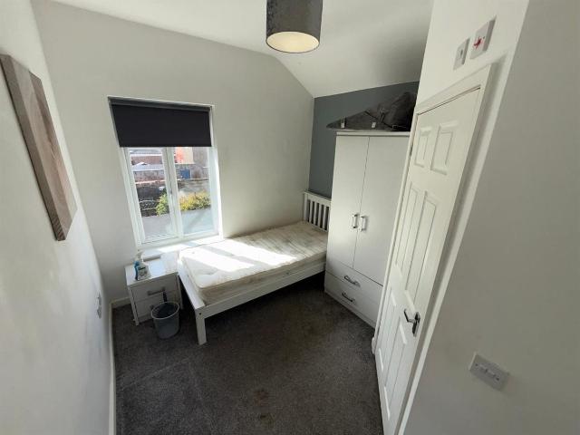 room for rent in Room 3, 2 Endsleigh Street