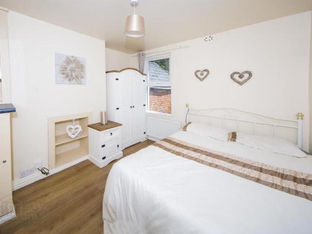 room for rent in Room 2, 4 Candahar Street, Belfast, BT7 3AQ