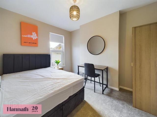 room for rent in Room 2, 13 Harford Street, Portadown, Craigavon, BT62 3AA