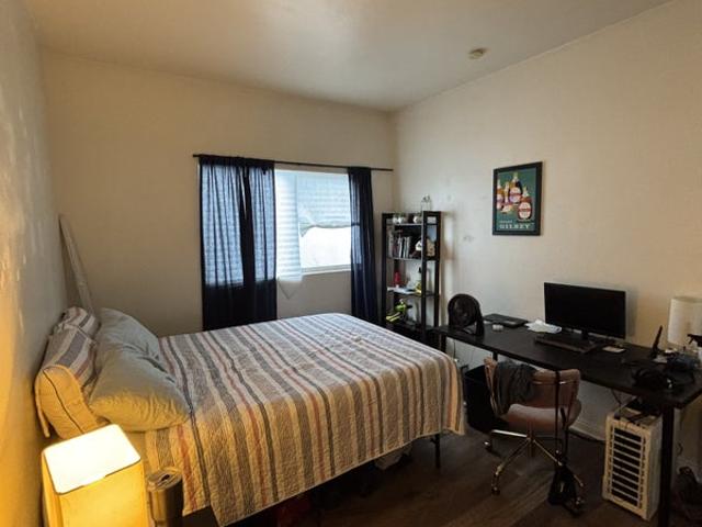 Room for Rent in Sawtelle