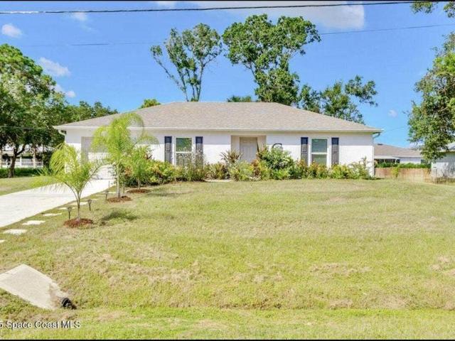 ROOM FOR RENT IN SEBASTIAN/ $900mth