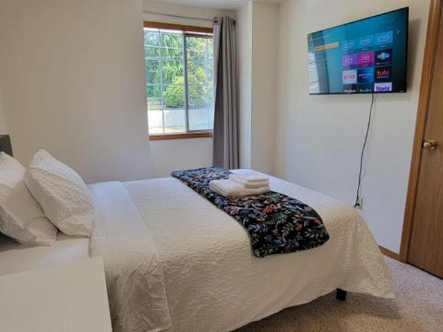 Room for rent in Shoreline