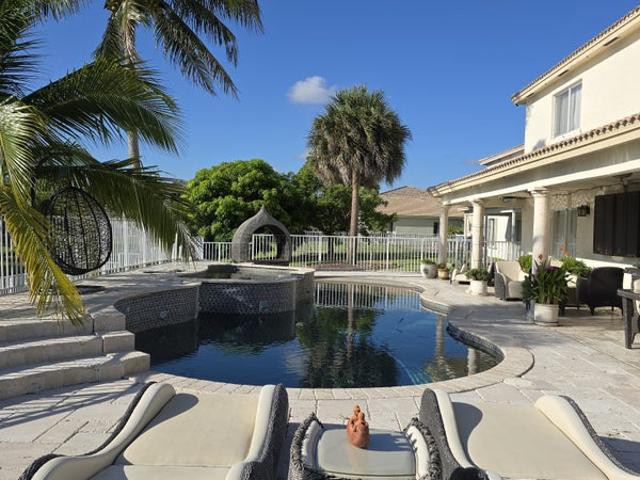 Room for Rent in Silver Falls, Miramar, Florida