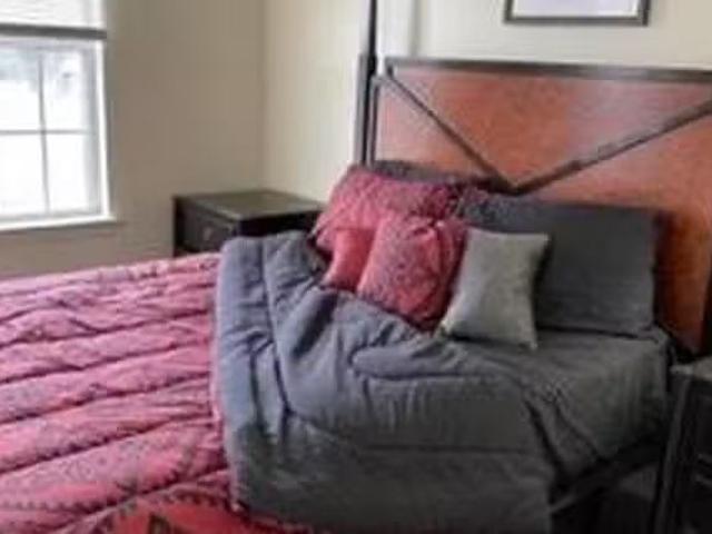 Room for rent in South Memphis