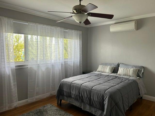 Room for rent in South Bay 5 miles from beach