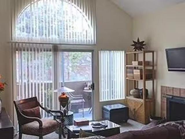 Room for rent in Spring Valley