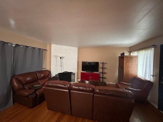 Room for Rent in Tustin