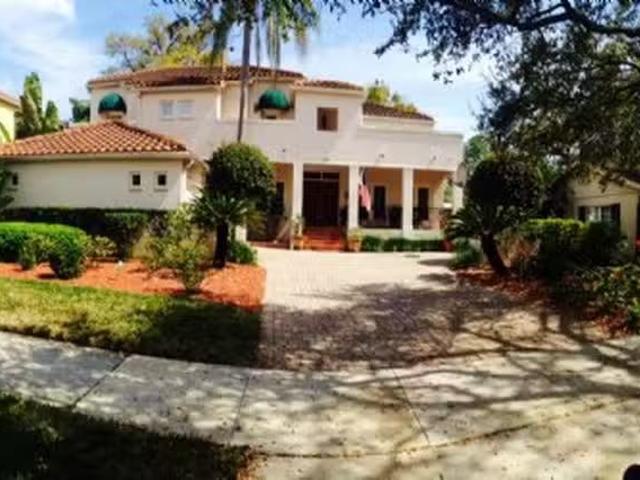 Room for rent in Tampa