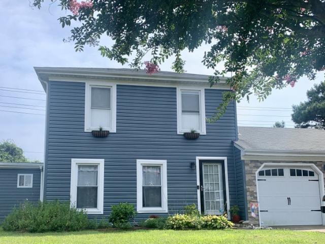 Room for rent in the heart of Red Mill