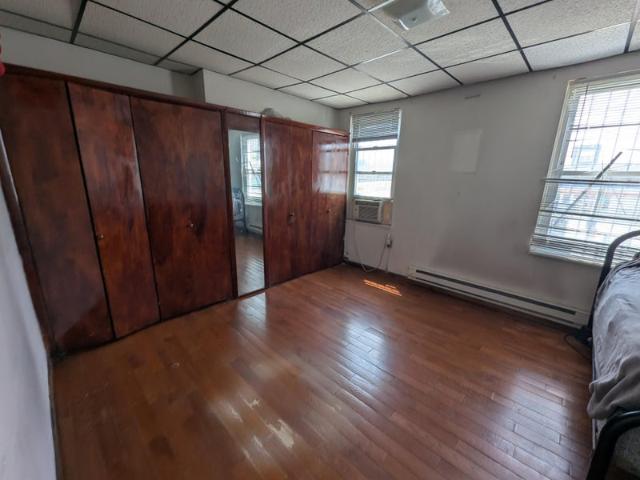 Room For Rent In Townhouse