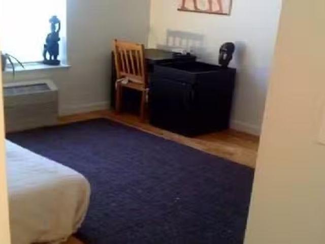 Room for rent in Upper East Side