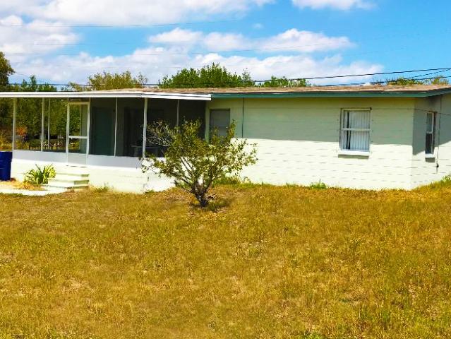 ROOM FOR RENT IN VERO BEACH HOUSE