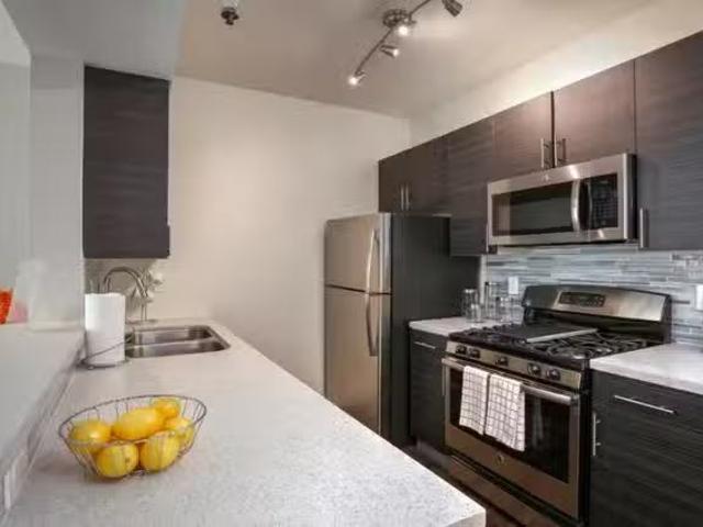 Room for rent in Westwood