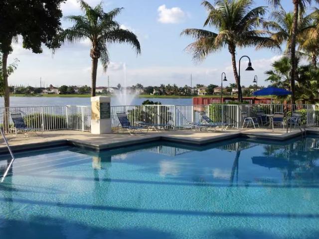 Room for rent in West Kendall