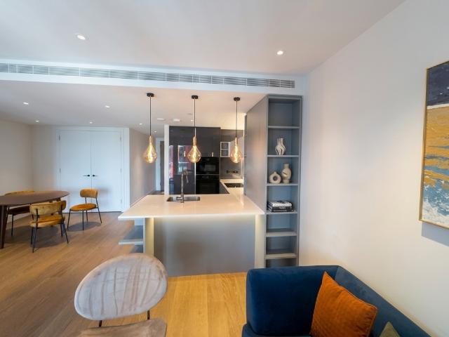 room for rent in White City Living 13, Cascade Way, London