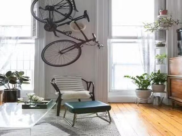 Room for rent in Williamsburg