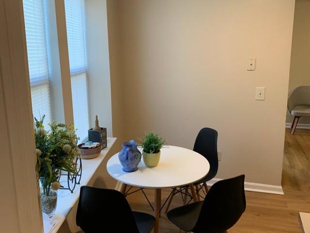Room for Rent in 3 Bedroom Apartment