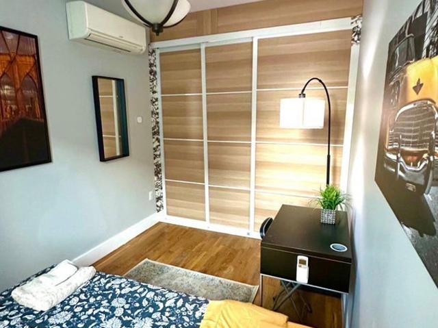 Room for rent in 4b/2b