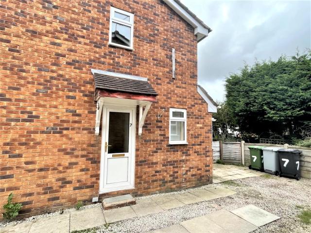 room for rent in 7 Cherry Tree Close, Wilmslow, Cheshire, SK9 2QF