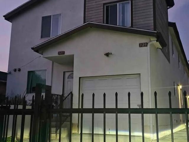 Room for rent inside of house