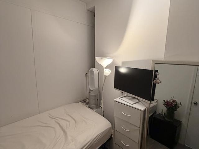Room for rent luxury building