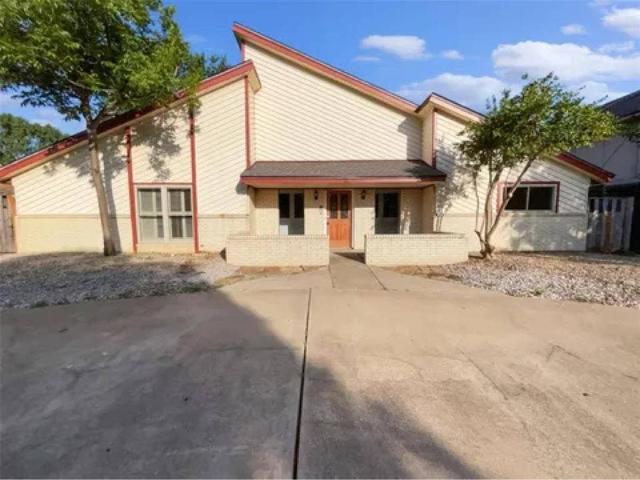 Room for rent Lake Dallas