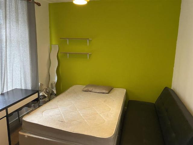 Room For Rent Laura Street, Pontypridd