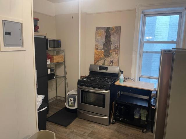 Room for rent Prime Astoria Location