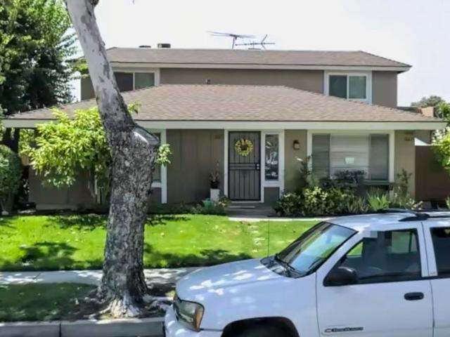 Room for rent: private bedroom Cerritos condo