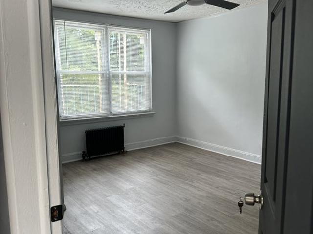 Room for Rent – Rego Park, Queens near 63 Dr