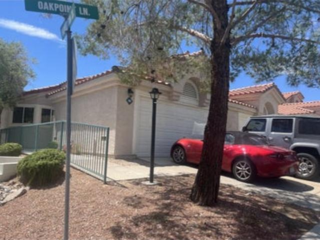 Room for rent Summerlin area