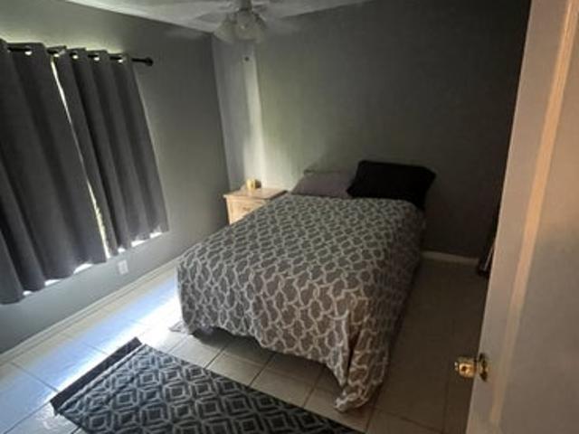 Room for rent SE Cape Coral
