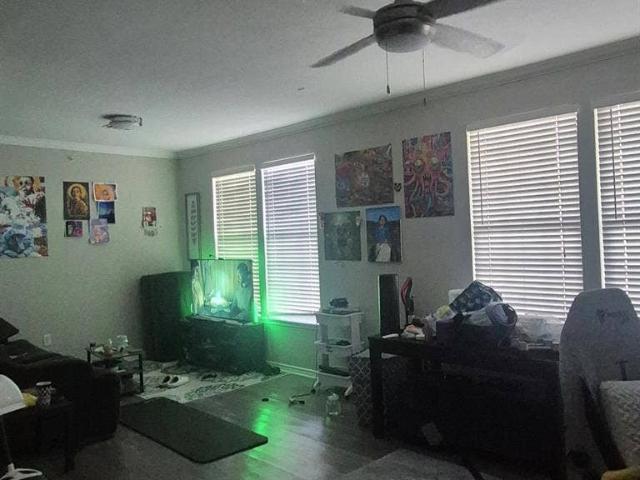 Room for rent short lease