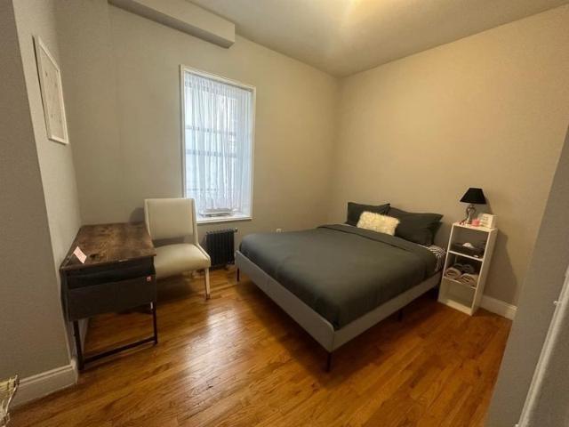 Room for rent short term