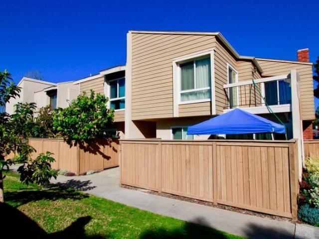 Room for Rent – South Coast Metro Avail Nov 29