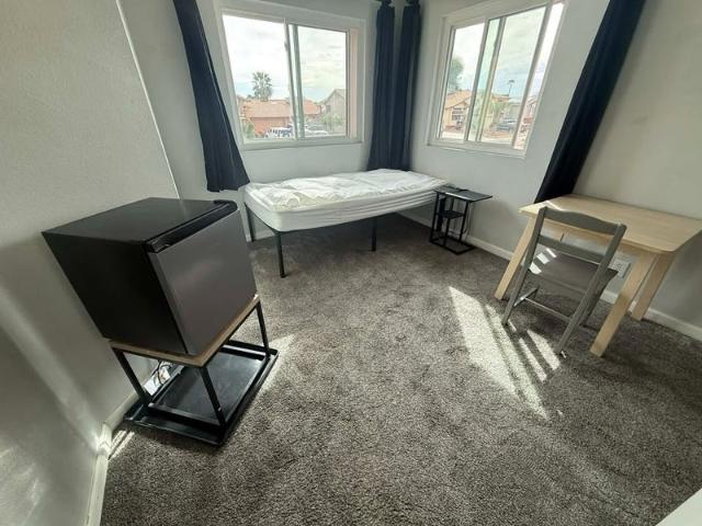 Room for rent utilities included Peoria