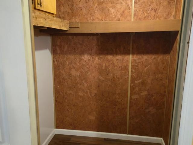 Room for rent w/ private bath in archer lodge NC