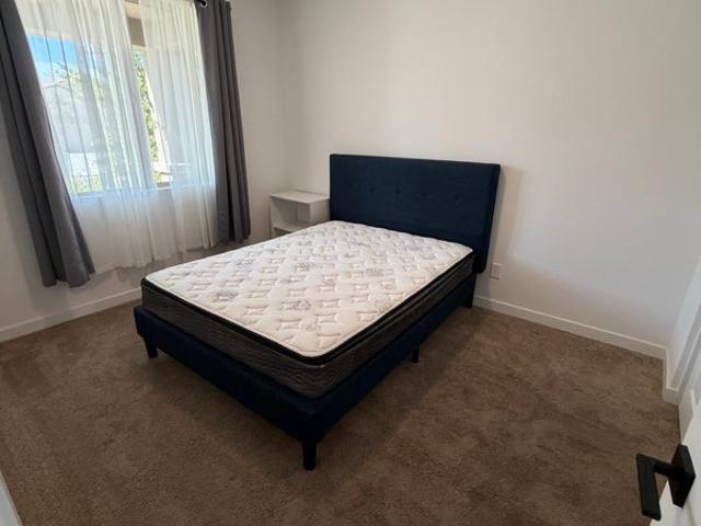 Room for rent w/ private bathroom