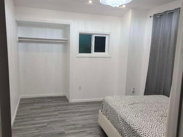 ROOM FOR RENT W/ PRIVATE BATHROOM