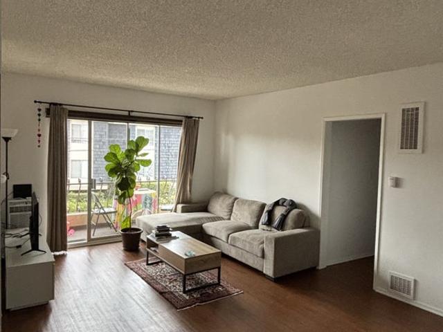 Room for Rent Westside
